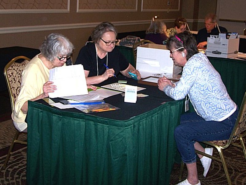 Show Scenes - Buckeye State Button Society